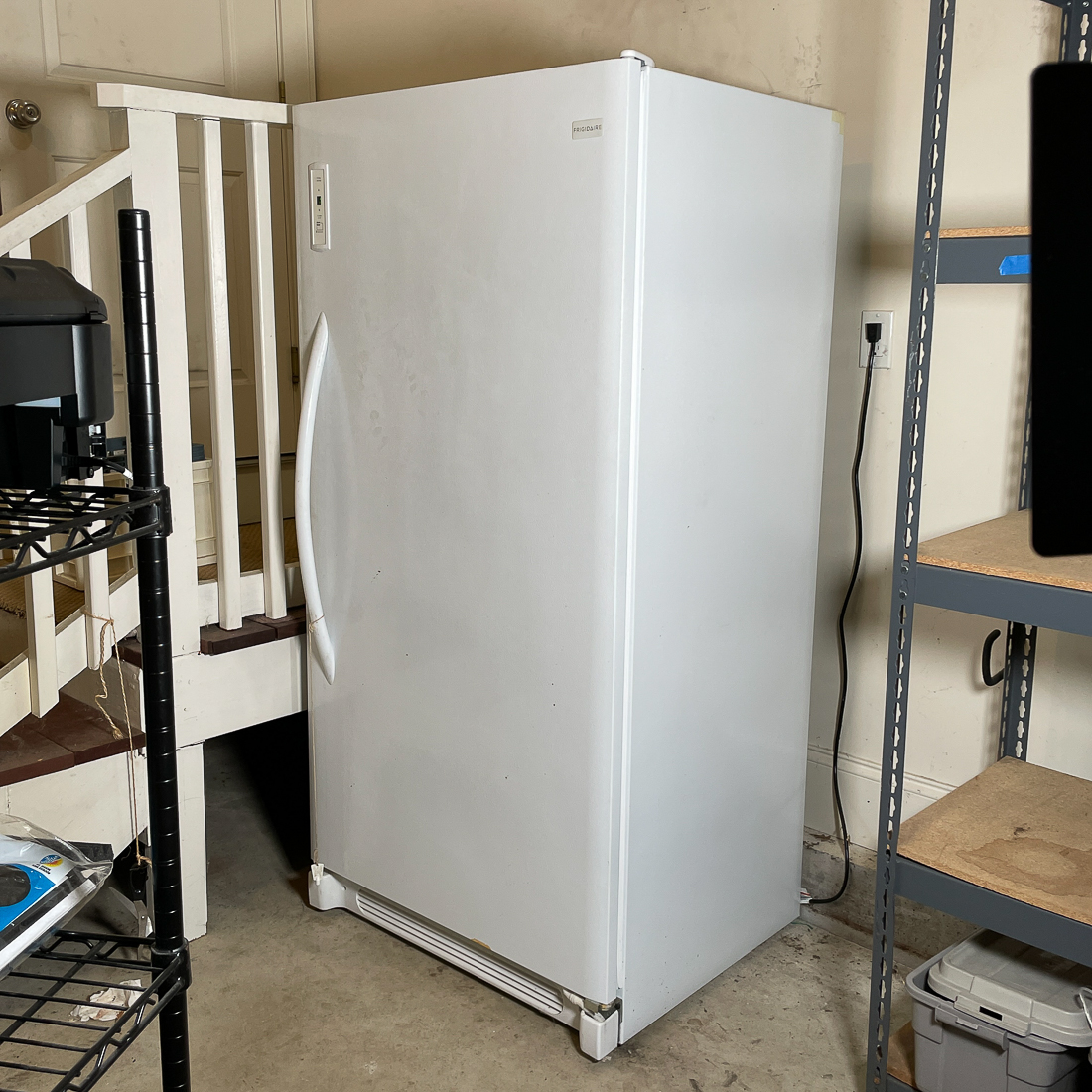FRIGIDAIRE UPRIGHT FREEZER
