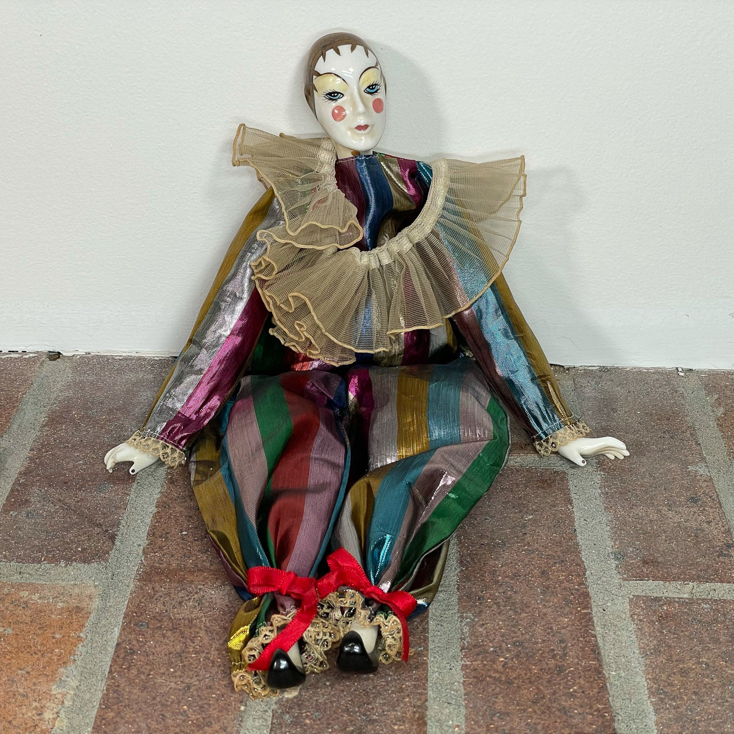 PORCELAIN & FABRIC JESTER FIGURE