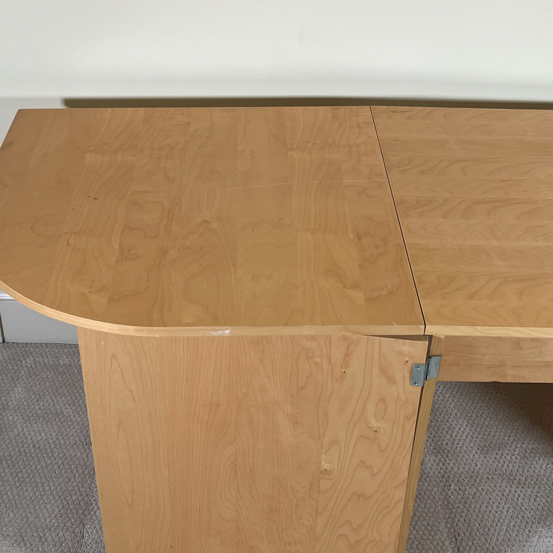 MODULAR TABLE